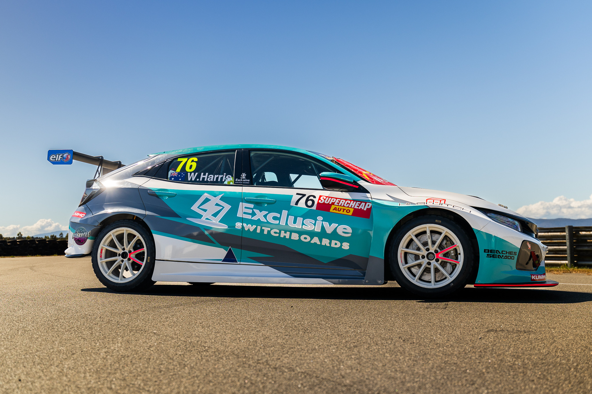 Will Harris Unveils New Livery at AWC Race Tasmania - Race Tasmania